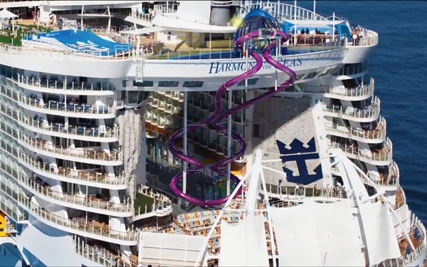 ชมความอลังการของเรือสำราญที่ใหญ่ที่สุดในโลก Harmony of the Seas