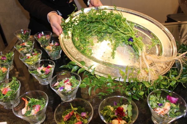 ผักชีไทย ฟีเว่อร์ คนญี่ปุ่นนิยมบริโภคจนถูกยกเป็นอาหารแห่งปี 2016