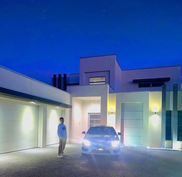 หนุ่ม 18 กลายเป็นเศรษฐี อวดหาเงินล้านตอนหลับ ชีวิตหรูอู้ฟู่ จากเด็กที่ ...