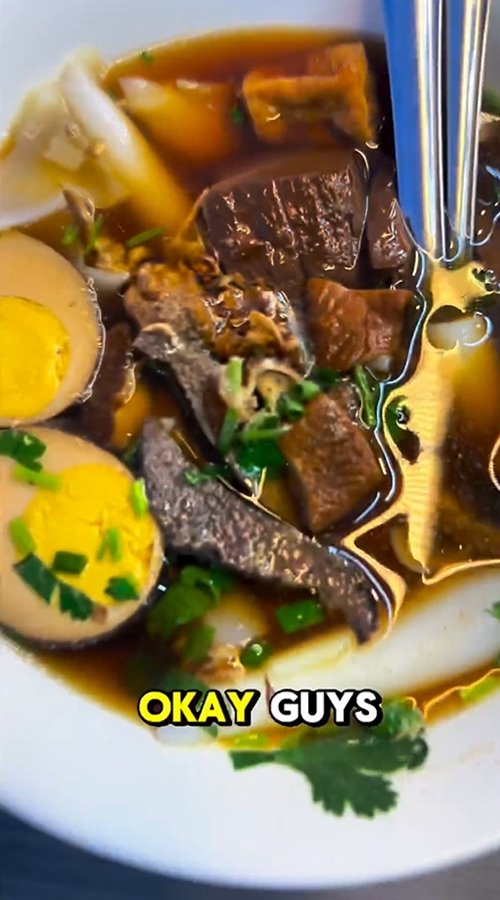 นักท่องเที่ยวต่างชาติสั่งเมนู Kuay Jub ทำคนไทยเครียด หวั่นสะกดผิด