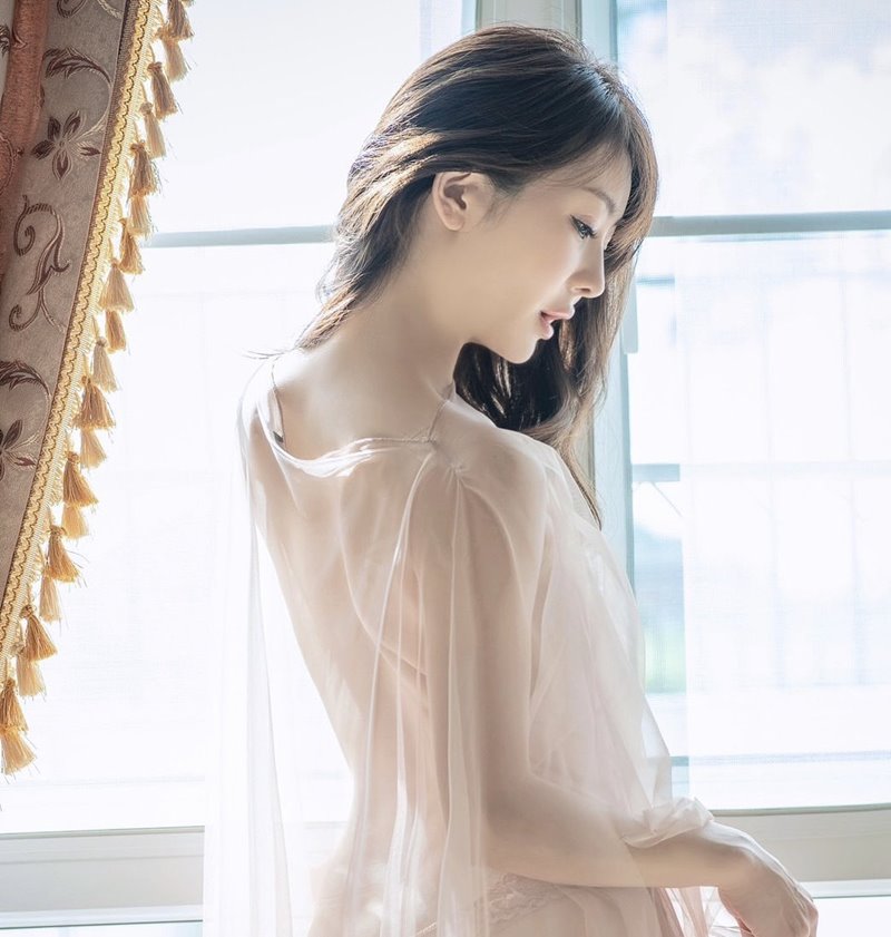 นาโฮะ โอซาวะ นางเอก AV ในตำนาน หวนคืนวงการในรอบ 17 ปี รู้อายุถึงกับร้องโอ้โห