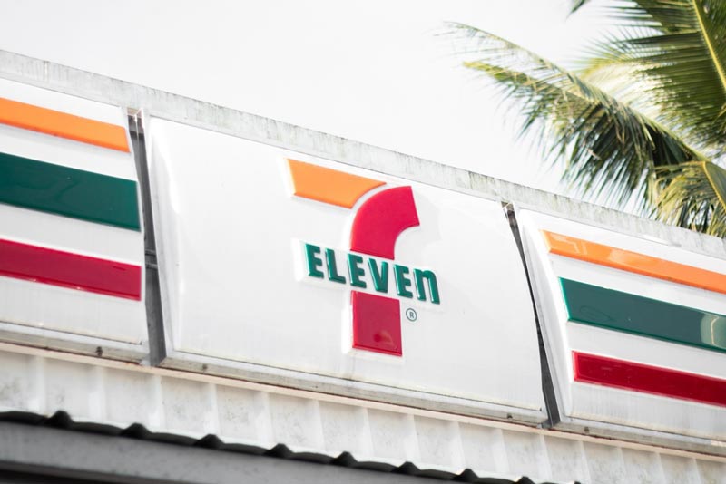 เซเว่น อีเลฟเว่น ทำไมเขียนด้วย n เล็ก เป็น 7-ELEVEn ใช่เรื่องฮวงจุ้ยหรือไม่