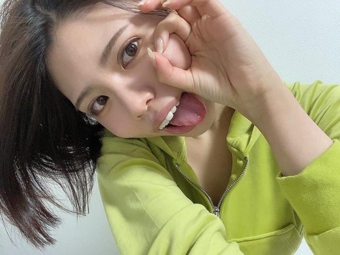 ซากิจัง Saki Shinkai อดีตแชมป์ว่ายน้ำเยาวชนโลก ผันตัวเล่นหนัง AV ญี่ปุ่น