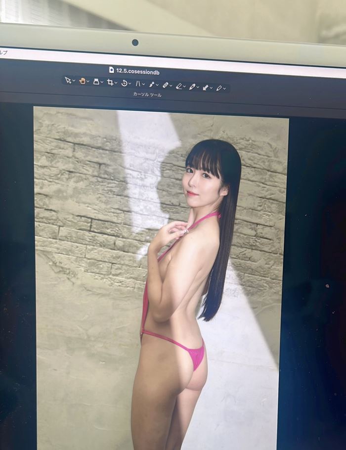 สาวสะบึมปล่อยภาพยั่วใจ จ่อเล่น AV คนเห็นจำได้ เป็นอดีตไอดอล ห่างจอไป 8 ปี