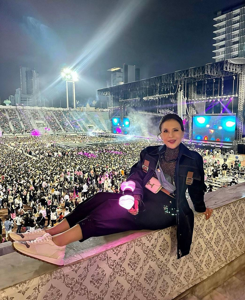 เฉลยที่มาไวรัล โรเซ่ สะกิด ลิซ่า ถามเรื่องวัดในสนามศุภชลาศัย ที่จัด ...